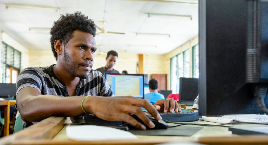 FREE ONLINE COURSES OFFERED AT UCT AND WITS - Frenchside